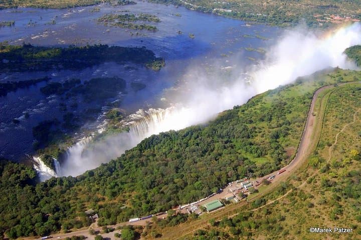 Victoria Falls Day Trip from Kasane: Border Crossing, Falls Walk & Park ...
