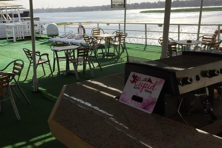 3-Night Nile Cruise from Luxor to Aswan with Hot-Air Balloon and Abu Simbel