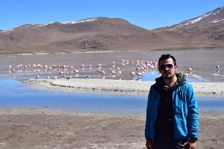 Salar de Uyuni Classic Full-Day Tour — Train Cemetery to Incahuasi Island