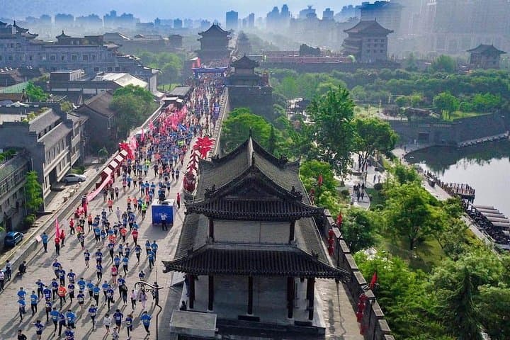 3-Day Golden Triangle by Air: Beijing, Xi'an & Shanghai Highlights
