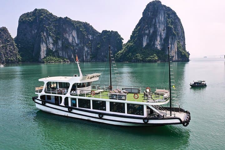 Halong Bay Light Cruise: Small-Group Day Tour to Sung Sot, Titov ...
